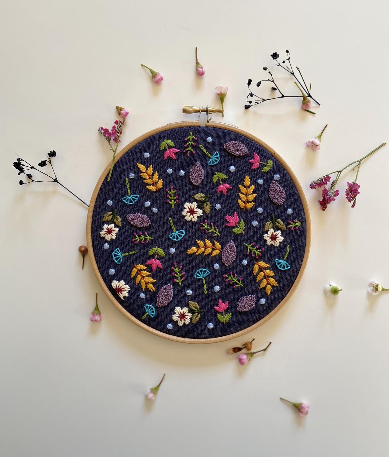 Ditsy Print Floral Pdf Pattern Diy Embroidery Pattern on Luulla