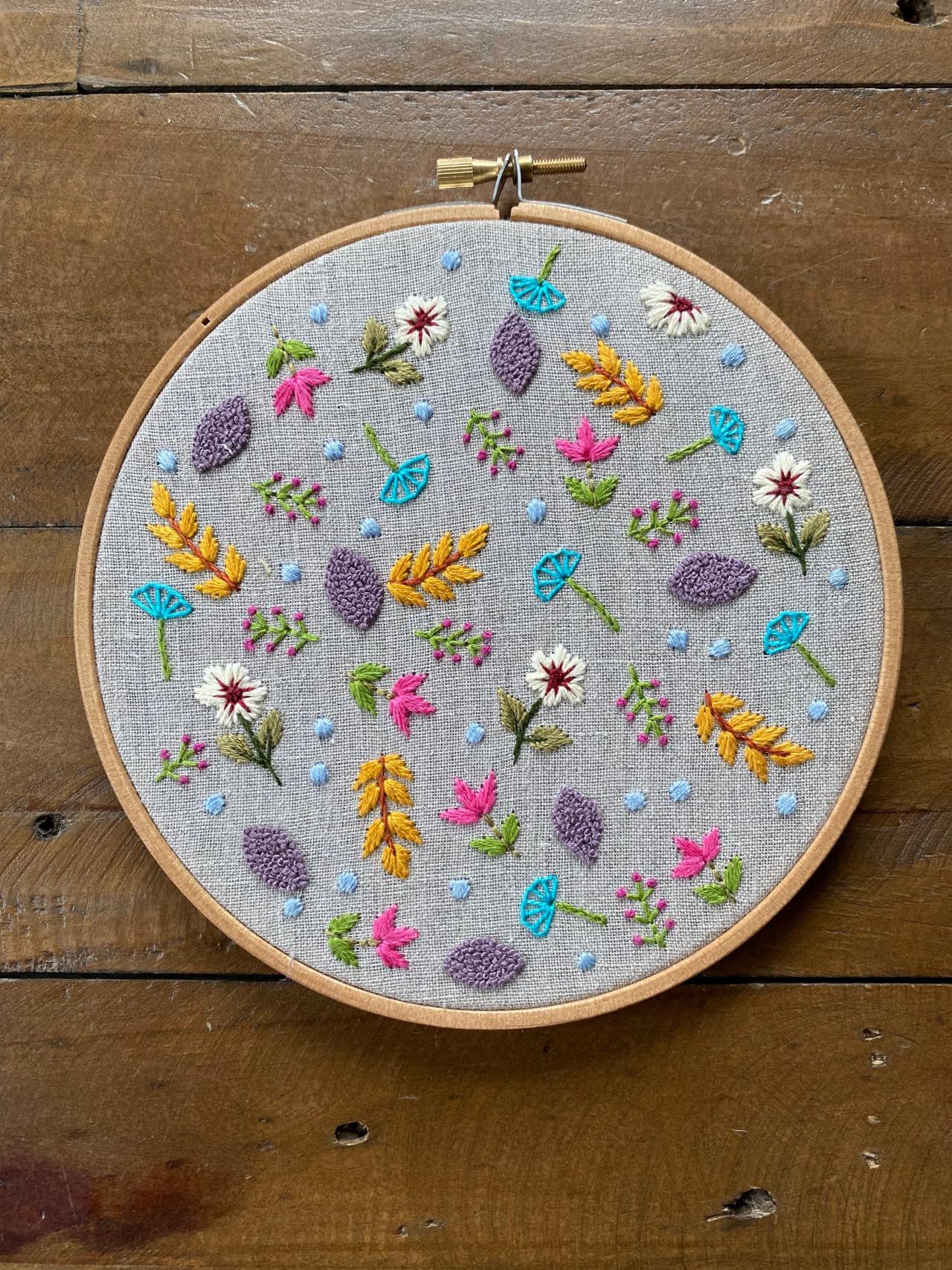 Ditsy Print Floral Pdf Pattern Diy Embroidery Pattern on Luulla